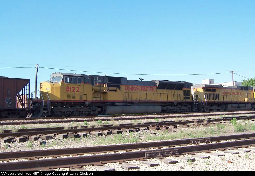 UP 8122